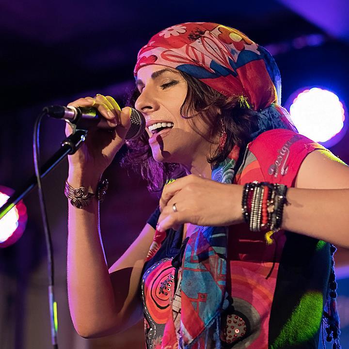 Teodora Enache pune în scenă bucuria în cheie jazz! | The Woman Magazine