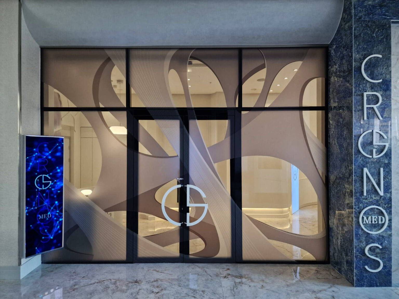 Grupul Cronos Med deschide alte două noi clinici în țară | The Woman ...