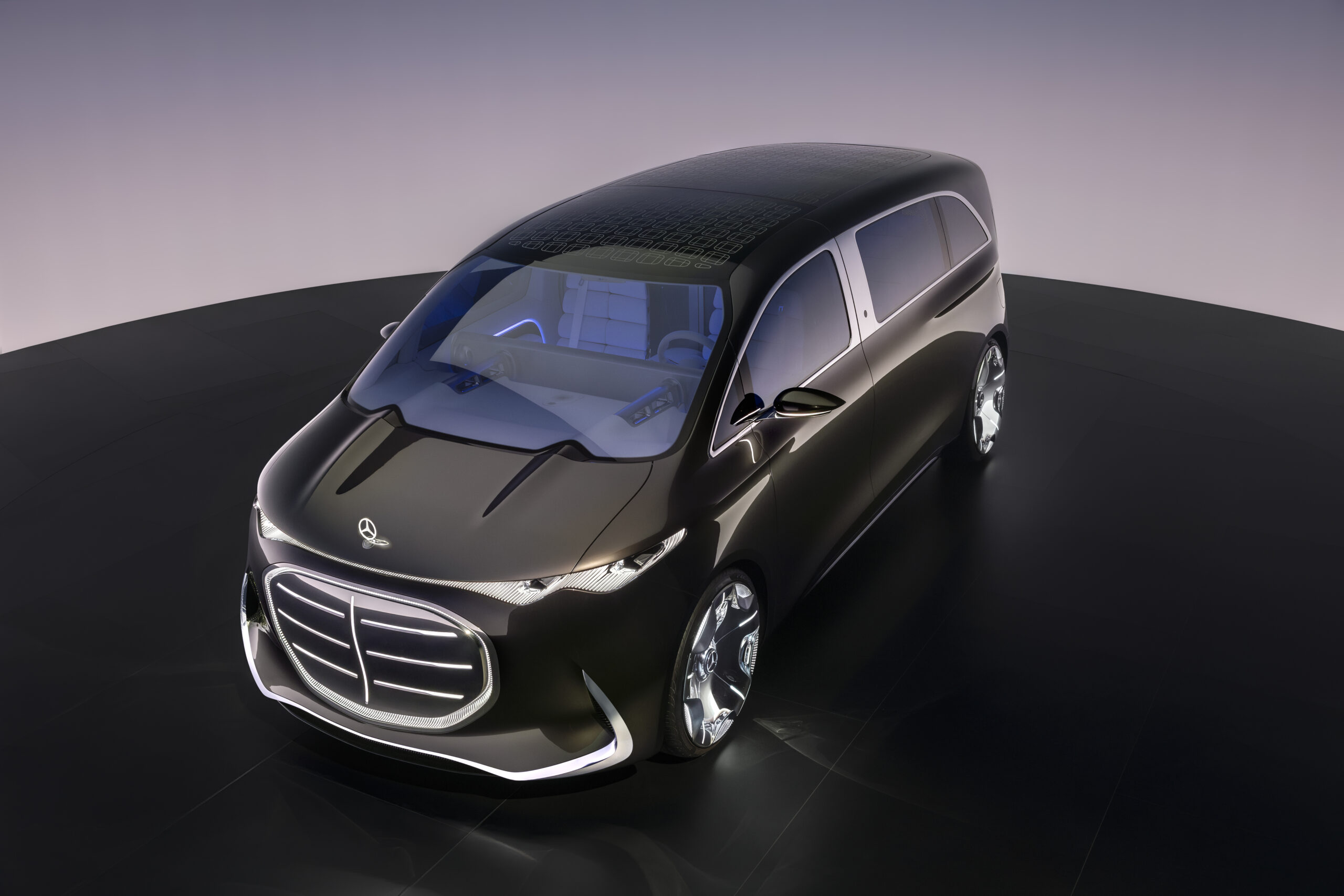 Vision V – începutul unei noi ere pentru Mercedes-Benz Vans | The Woman ...
